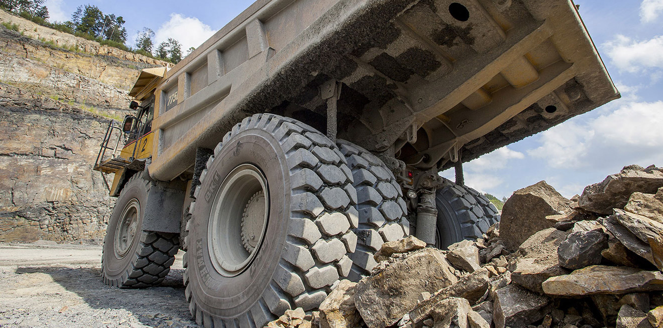 【Guide】How to choose the right OTR Tire? - Foremastertire